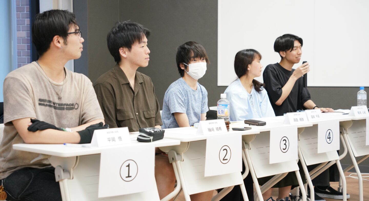 5分で “読みたい”と思わせる―第28回ビブリオバトル開催｜イベント・講演会｜DAIKEI Topics｜大阪経済大学