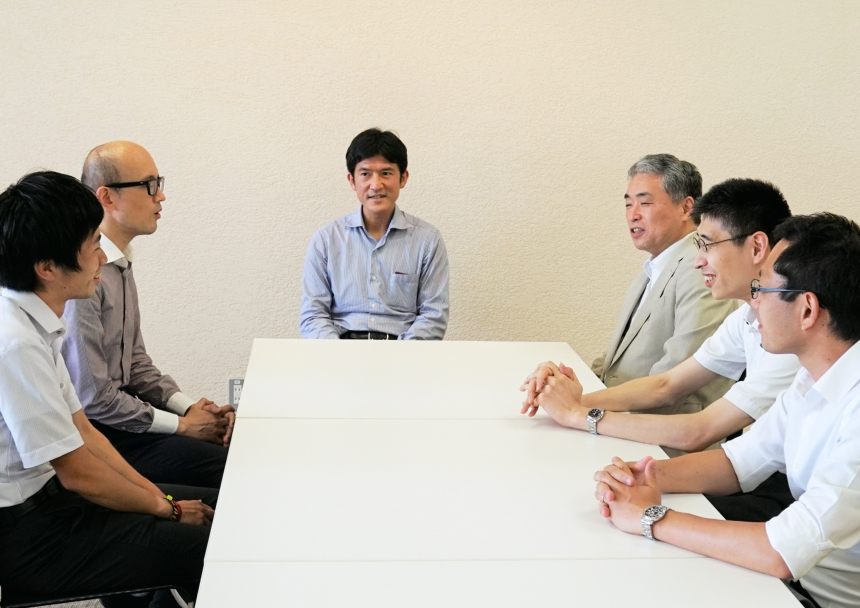 ハイブリッド授業や反転授業。情報環境の充実が可能にする「学びをデザインできる学生」を生み出す教育とは。（前編）｜イベント・講演会｜DAIKEI Topics｜大阪経済大学