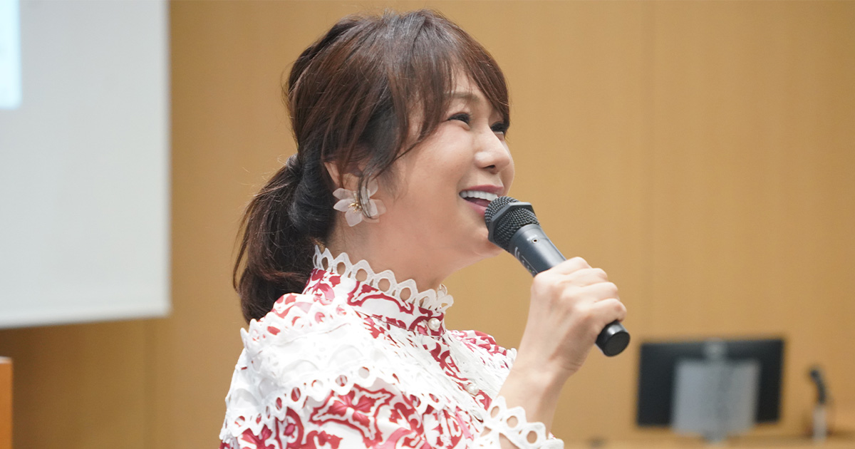 はるな愛氏による講演会～LGBTQ＋当事者が語る「自分らしさ」とは～｜イベント・講演会｜DAIKEI Topics｜大阪経済大学